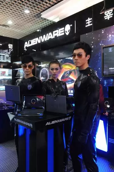 ALIENWARE M11x, Kini dengan Core i7 dan NVIDIA Optimums Technology ...