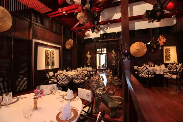 Menikmati Royal Thai Dining di Blue Elephant Restaurant Jakarta • Jagat ...