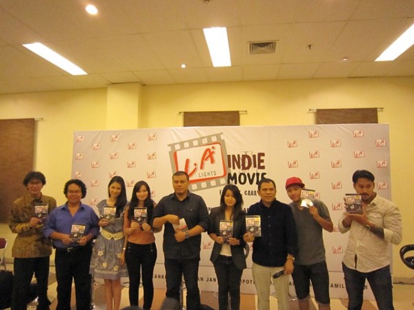Love and Passion dalam LA LIGHTS Indie Movie 2011 • Jagat Review