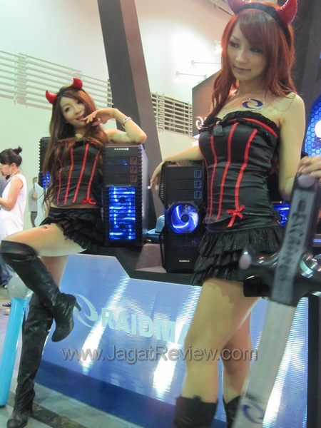 Computex 2011: Booth Babes Day 4 (Part 1) • Jagat Review