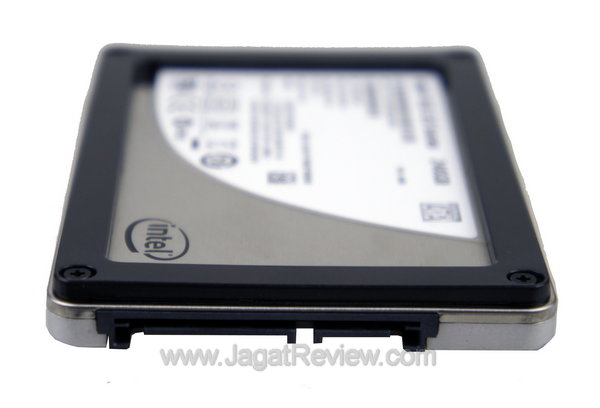 Review SSD Intel CherryVille 240GB: Lebih Kencang dengan SandForce ...