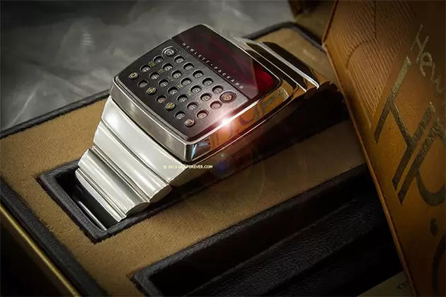 Jam Tangan Kalkulator Perdana HP Dilelang Dengan Harga US$14,500 ...