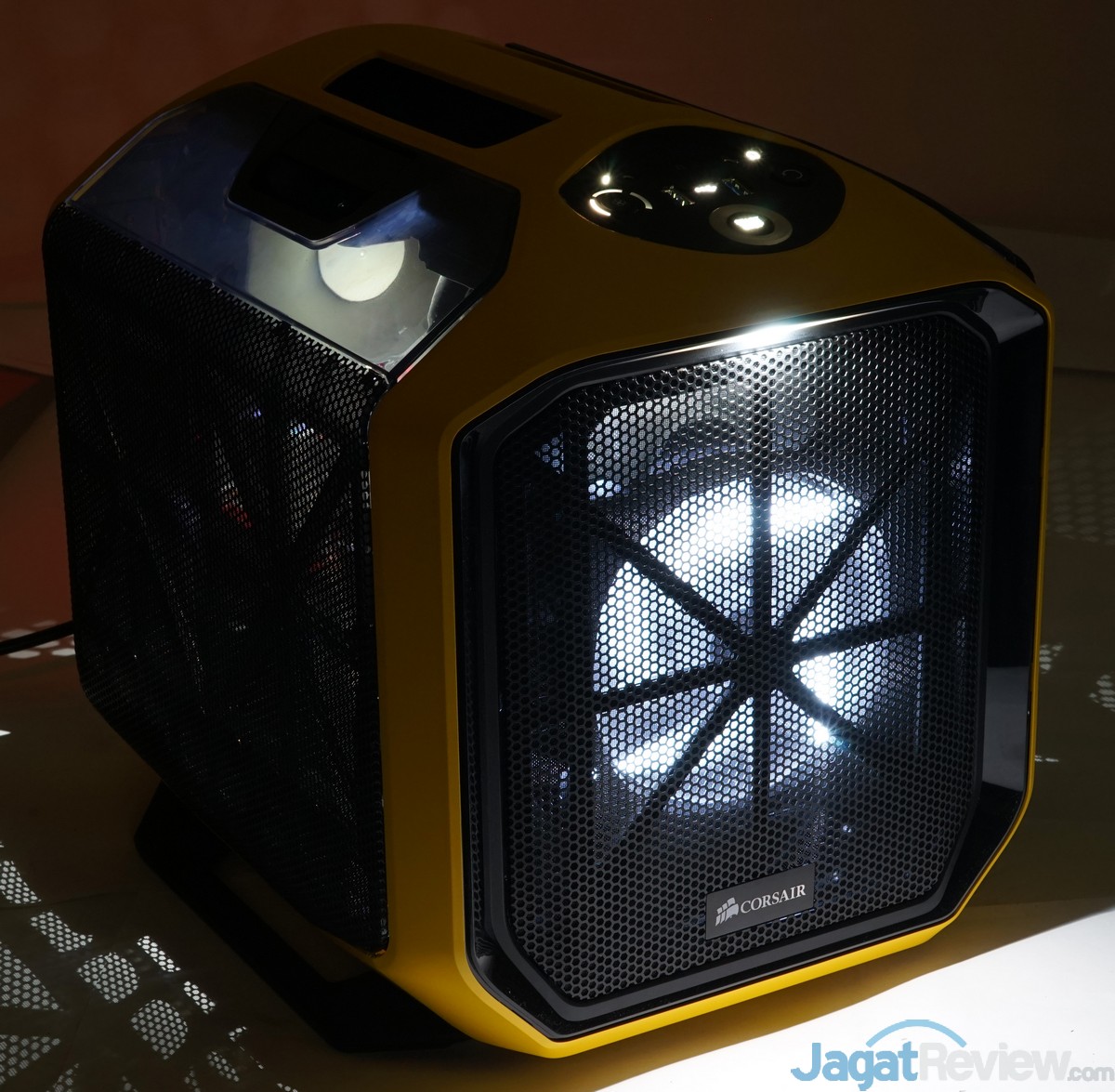 Hands-On Review Corsair Graphite 380T: Casing Gaming Mini-ITX Premium ...