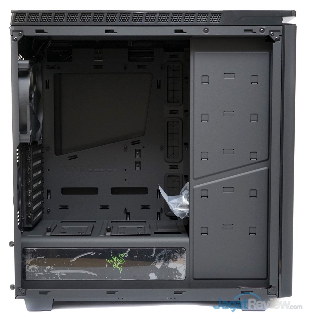 Hands-On Review NZXT H440 Razer Edition: Casing Mid-Tower Mewah Ala ...