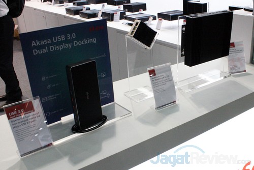 Computex 2015 Booth Raid: Akasa - Accesories • Jagat Review