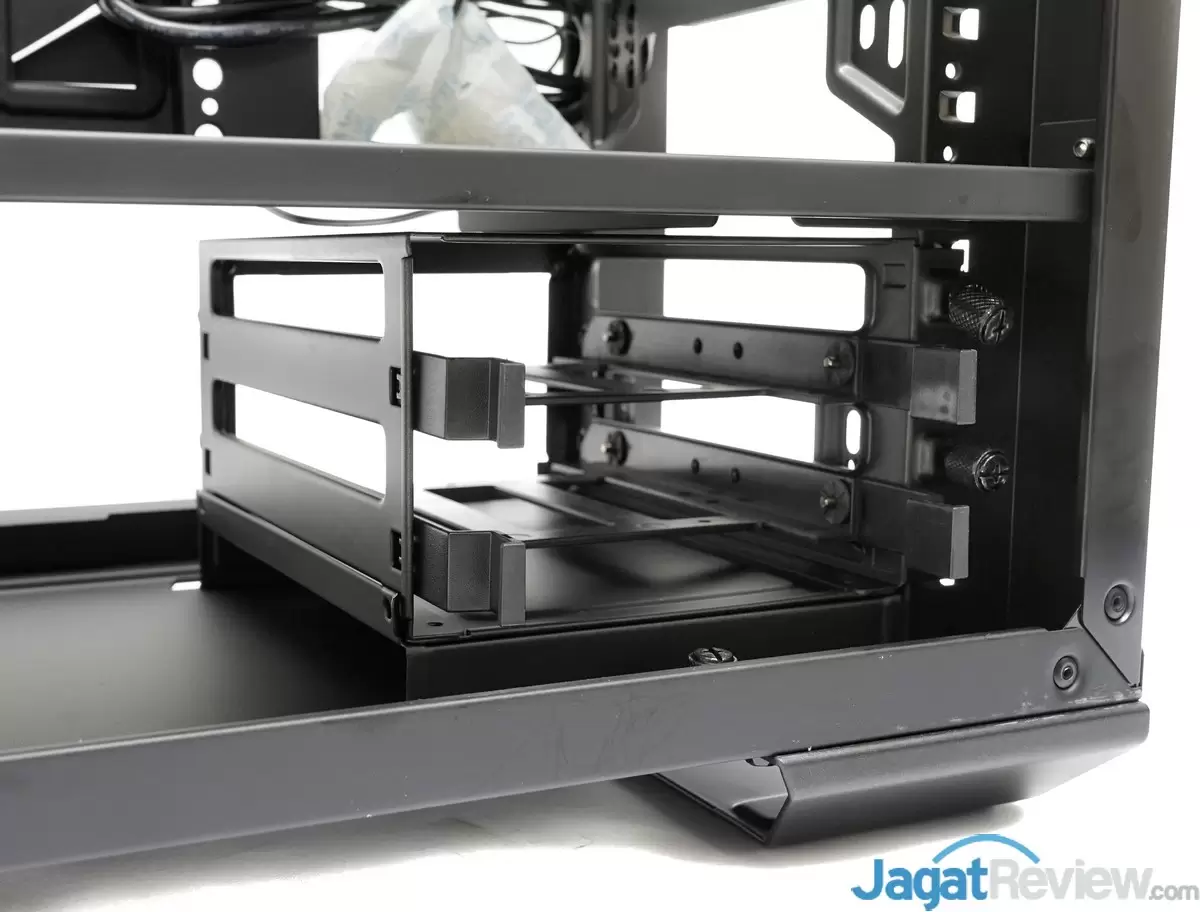 Hands-On Casing CoolerMaster MasterCase 5 • Jagat Review