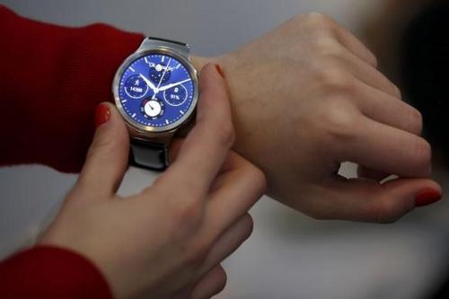 SmartWatch Android Wear di Indonesia • Jagat Review