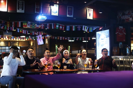 Direct Release: Semarak Bola di Layar Besar bersama BenQ 4K UHD HDR ...