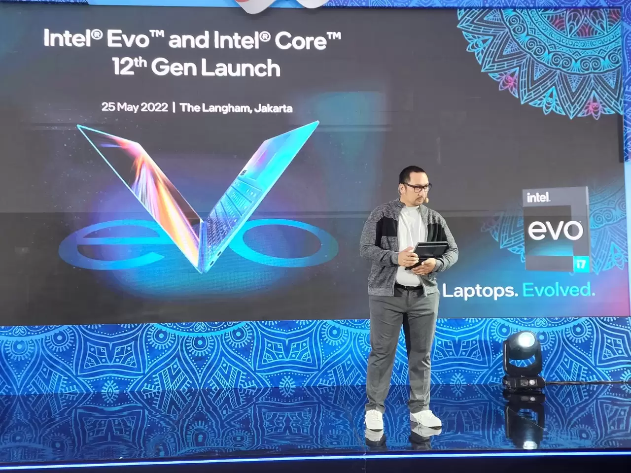 Demo Laptop Intel Core 12th Gen Bersama Jagat Review • Jagat Review