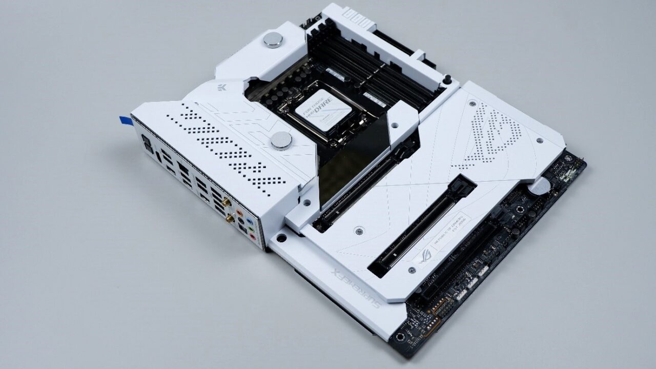 Unboxing dan Hands-On ASUS ROG Maximus Z690 Formula • Jagat Review