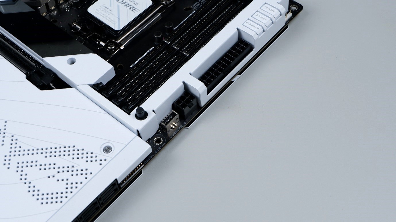 Unboxing dan Hands-On ASUS ROG Maximus Z690 Formula • Jagat Review