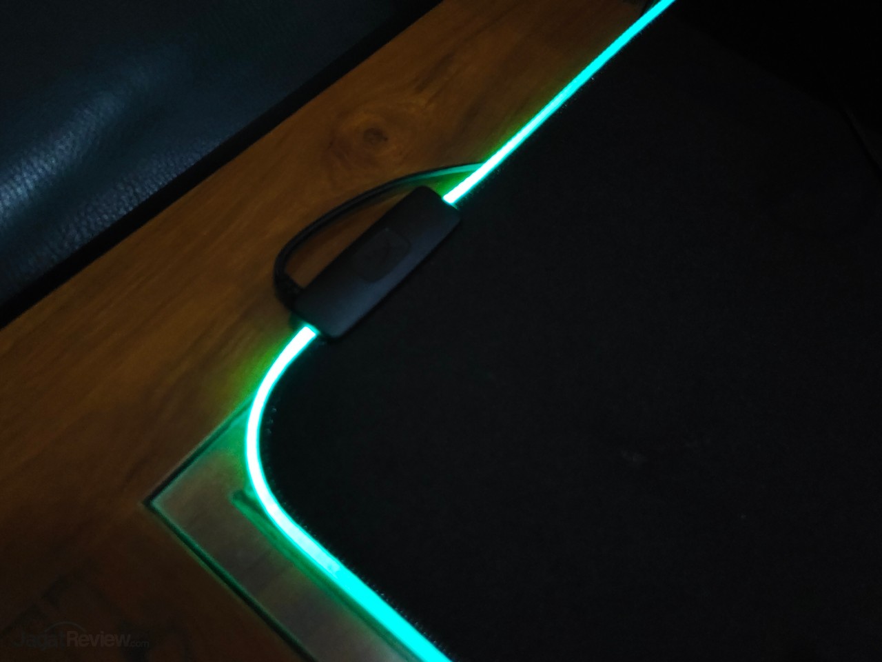 Review Mouse HyperX Pulsefire Haste dan Pulsefire Mat RGB XL: Kombinasi ...