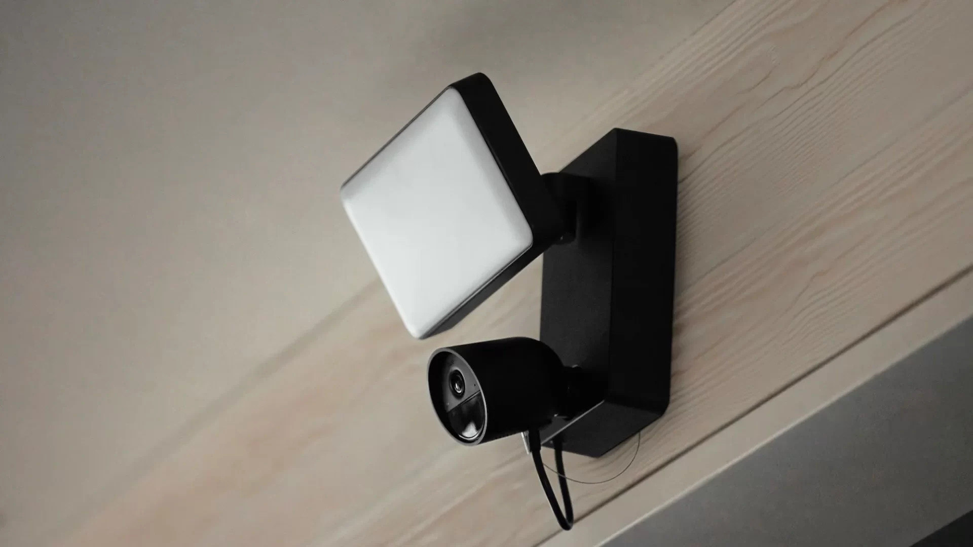 Philips Hue Rilis Kamera CCTV dan Sensor Keamanan untuk Smart Home ...