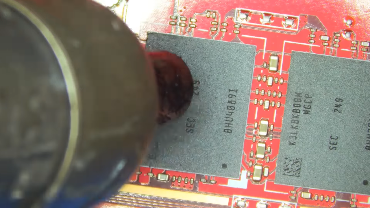 ROG Ally Dimodifikasi, Upgrade RAM Jadi 32GB: Lebih Kencang? • Jagat Review