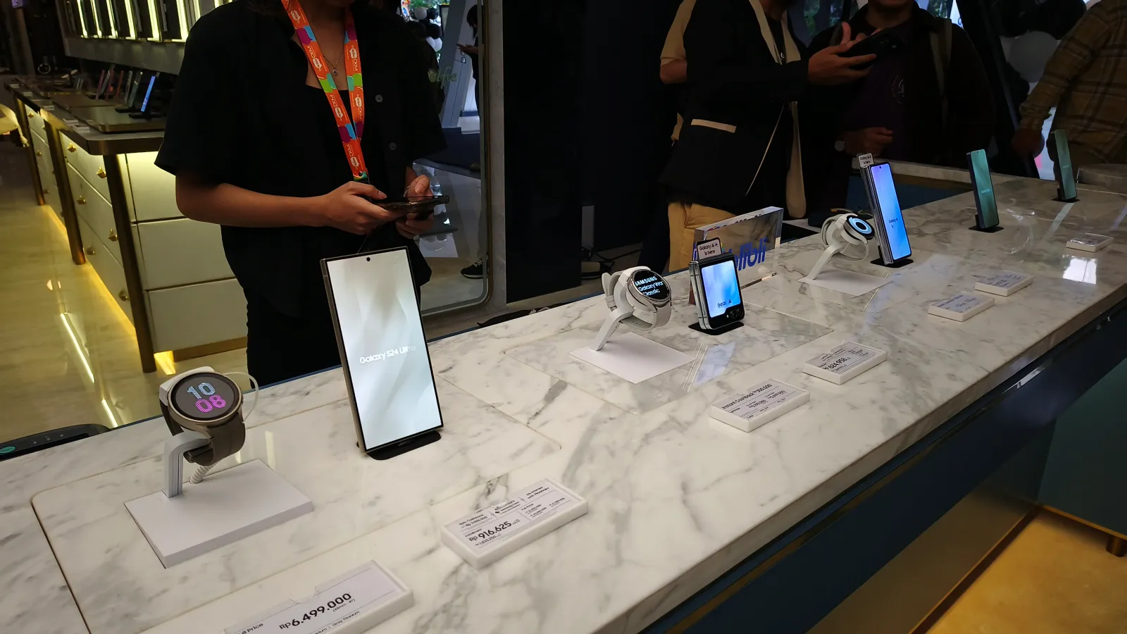 Samsung Experience Lounge Pertama di Indonesia Resmi Dibuka • Jagat Review