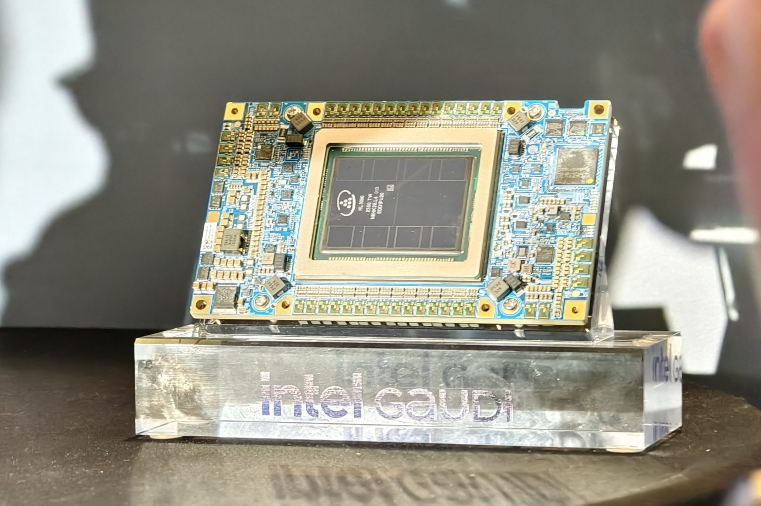 Intel Gaudi 3 Diumumkan di Event Computex 2024: 1835 TFLOPS! • Jagat Review