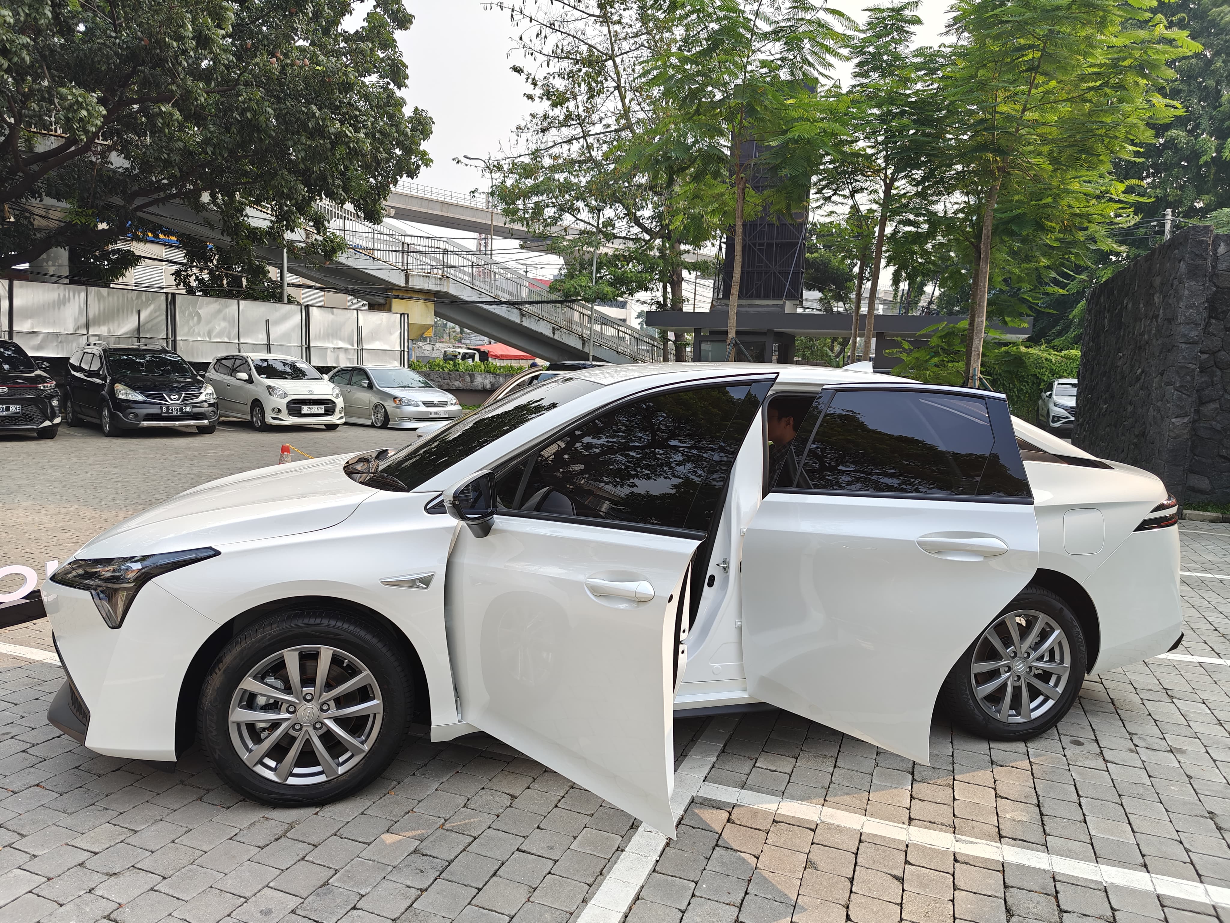 AION ES Siap Meluncur, Mobil Listrik Sedan Harga Di Bawah Rp 400 Juta ...