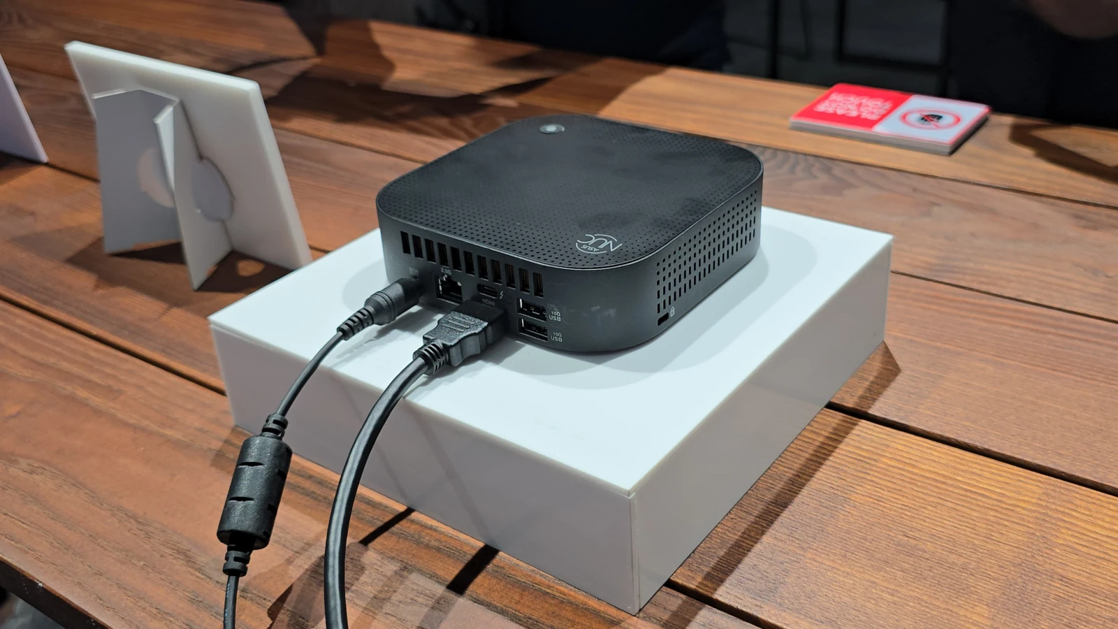 ASUS NUC 14 Pro AI Hadir dengan Intel Core Ultra 200V • Jagat Review