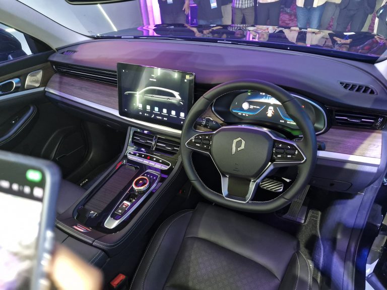 Polytron G3 dan G3+ Resmi Meluncur, Mobil Listrik Pertama dari Brand ...